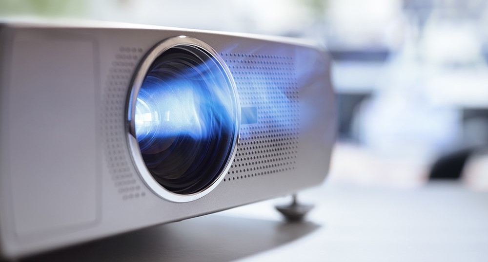 Vidéoprojecteur pas cher : 3 meilleurs projecteurs bon marché au ...